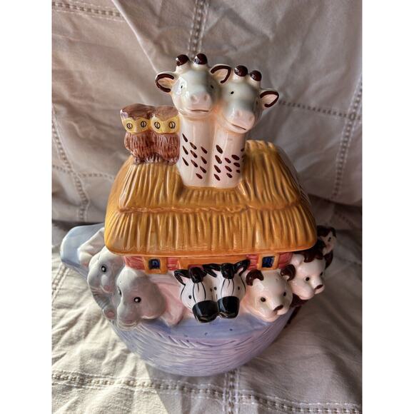 Jay Import | Kitchen | Vintage Noahs Ark Ceramic Cookie Jar By Jay ...